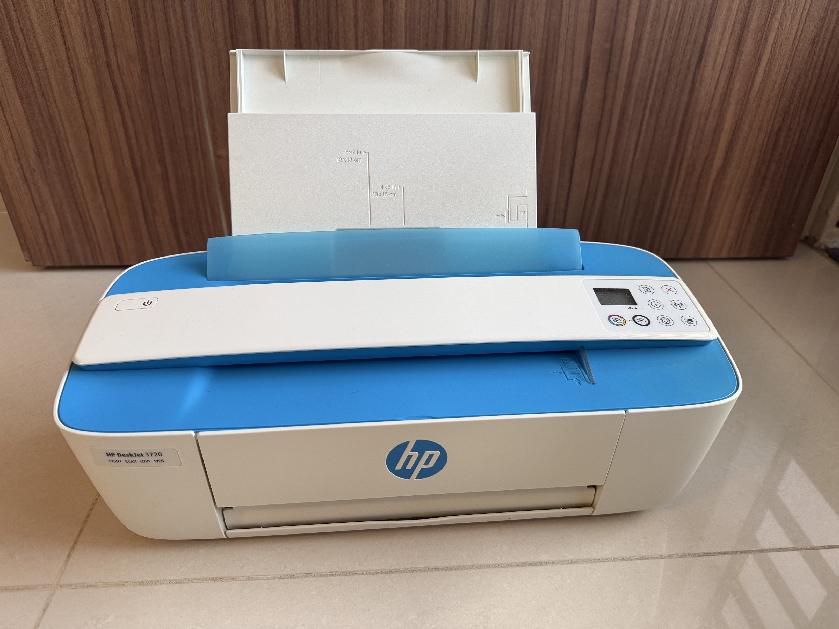 HP DeskJet 3720 Printer - Print, Scan, Copy, Computers & Tech, Printers ...