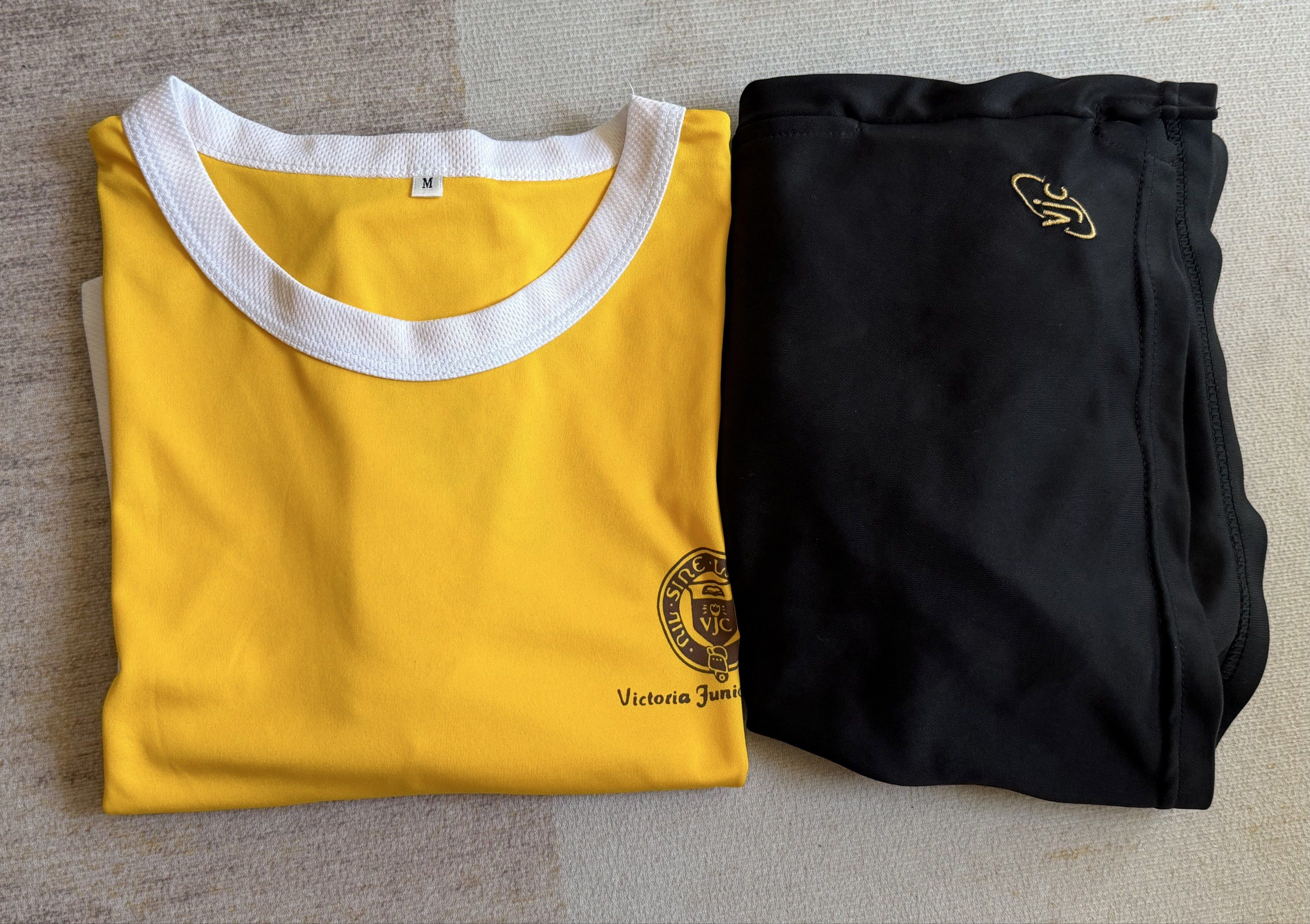 VJC Victoria Junior College School PE Uniform (M), Men's Fashion ...