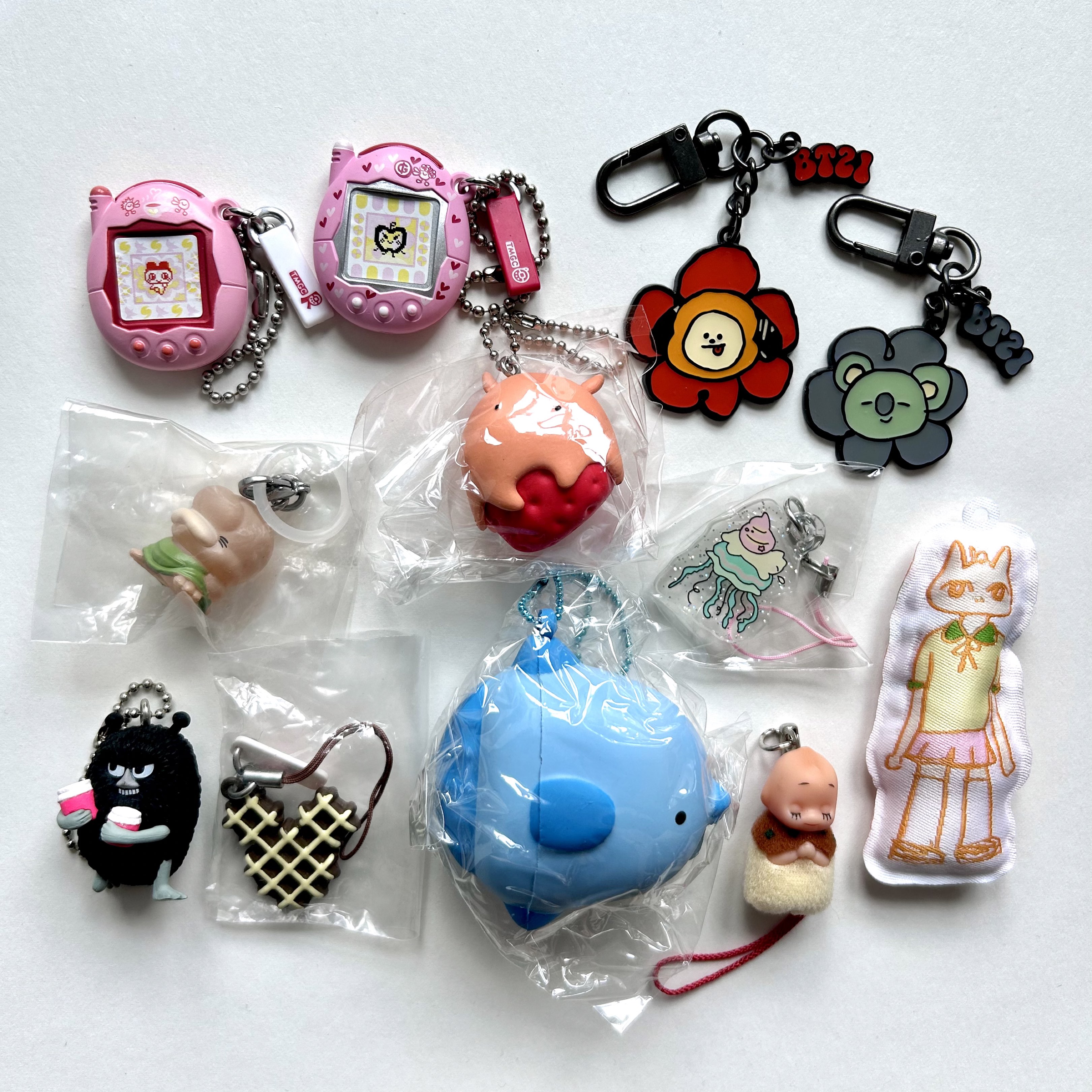 [UPDATED WTS] assorted japanese trinkets charms miniatures gashapon ...