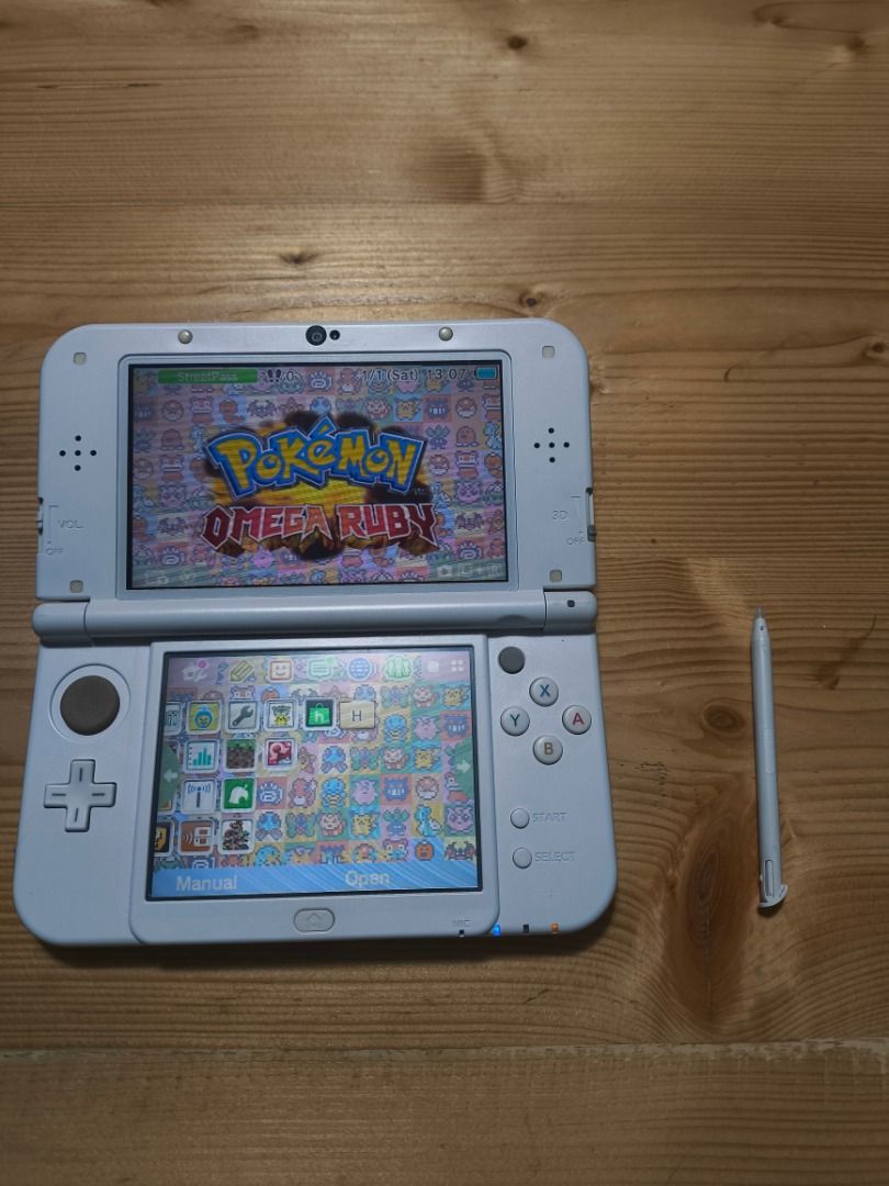 New Nintendo 3ds XL - Pearl White, Video Gaming, Video Game Consoles ...