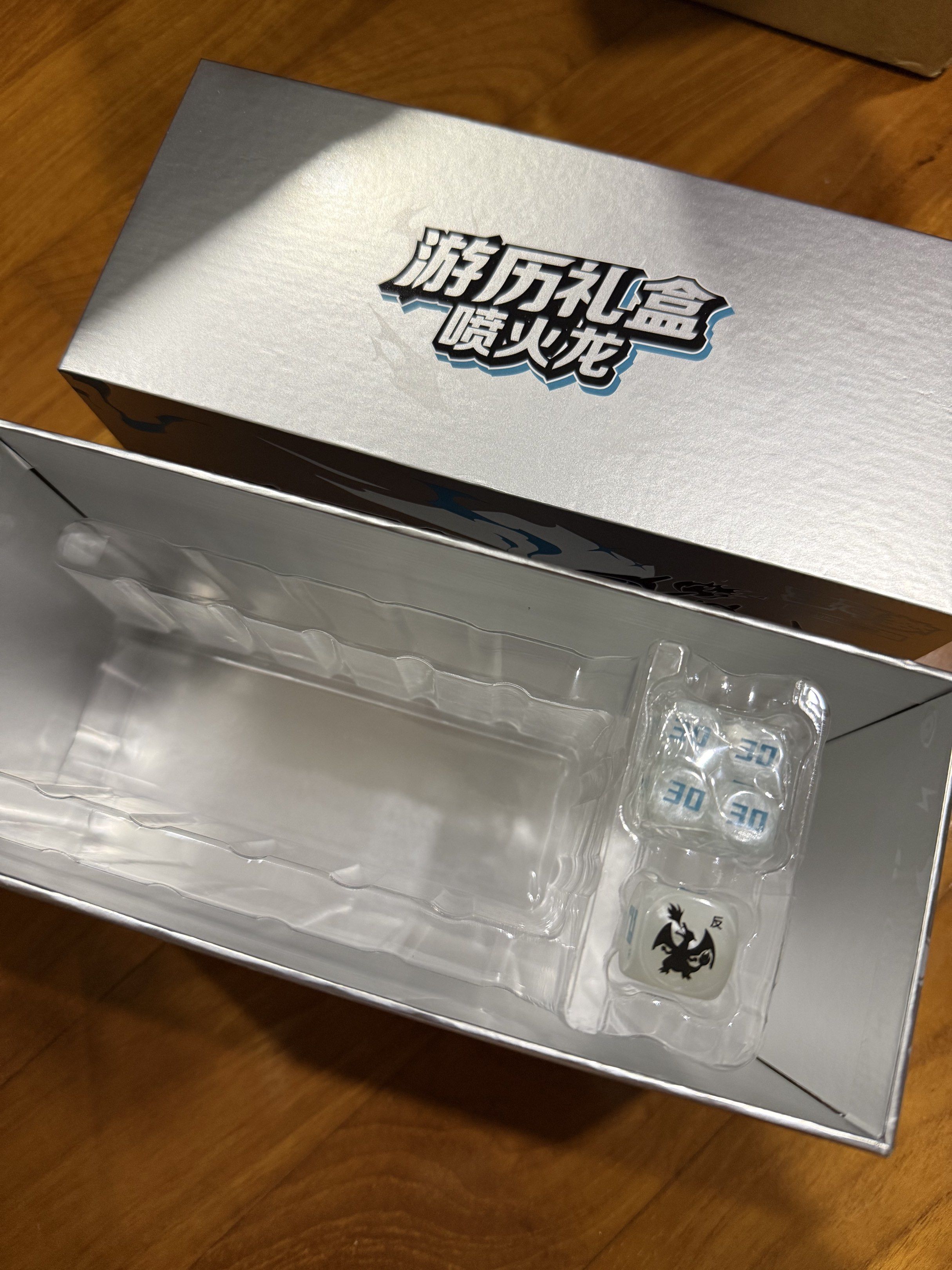 Pokémon TCG S-Chinese Charizard 151 Box w/ dice, Hobbies & Toys, Toys ...