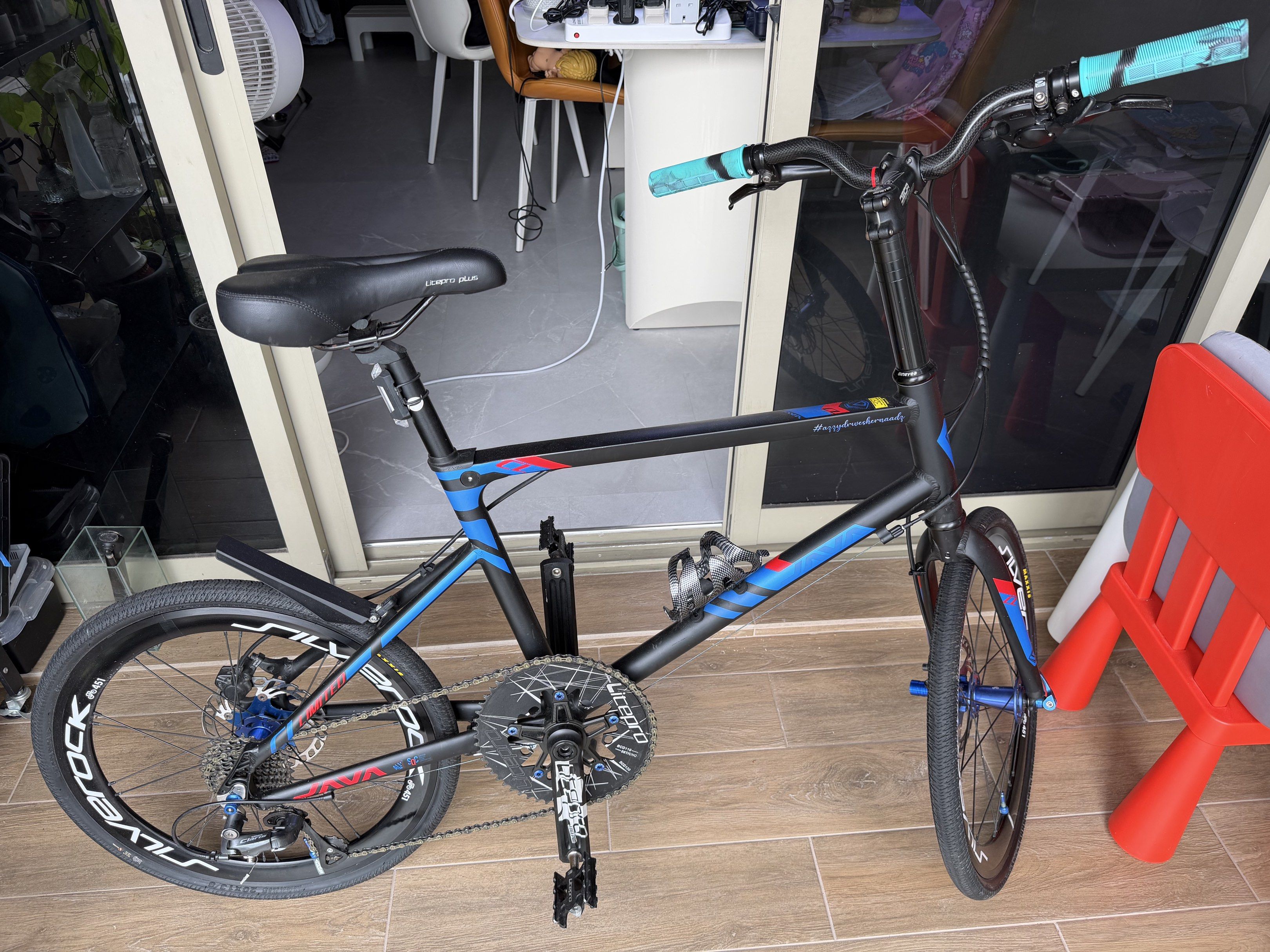 🚴‍♂️ Java CL Hybrid Bike (Like New) | 9 Speed | Carbon Handlebar | Disc ...