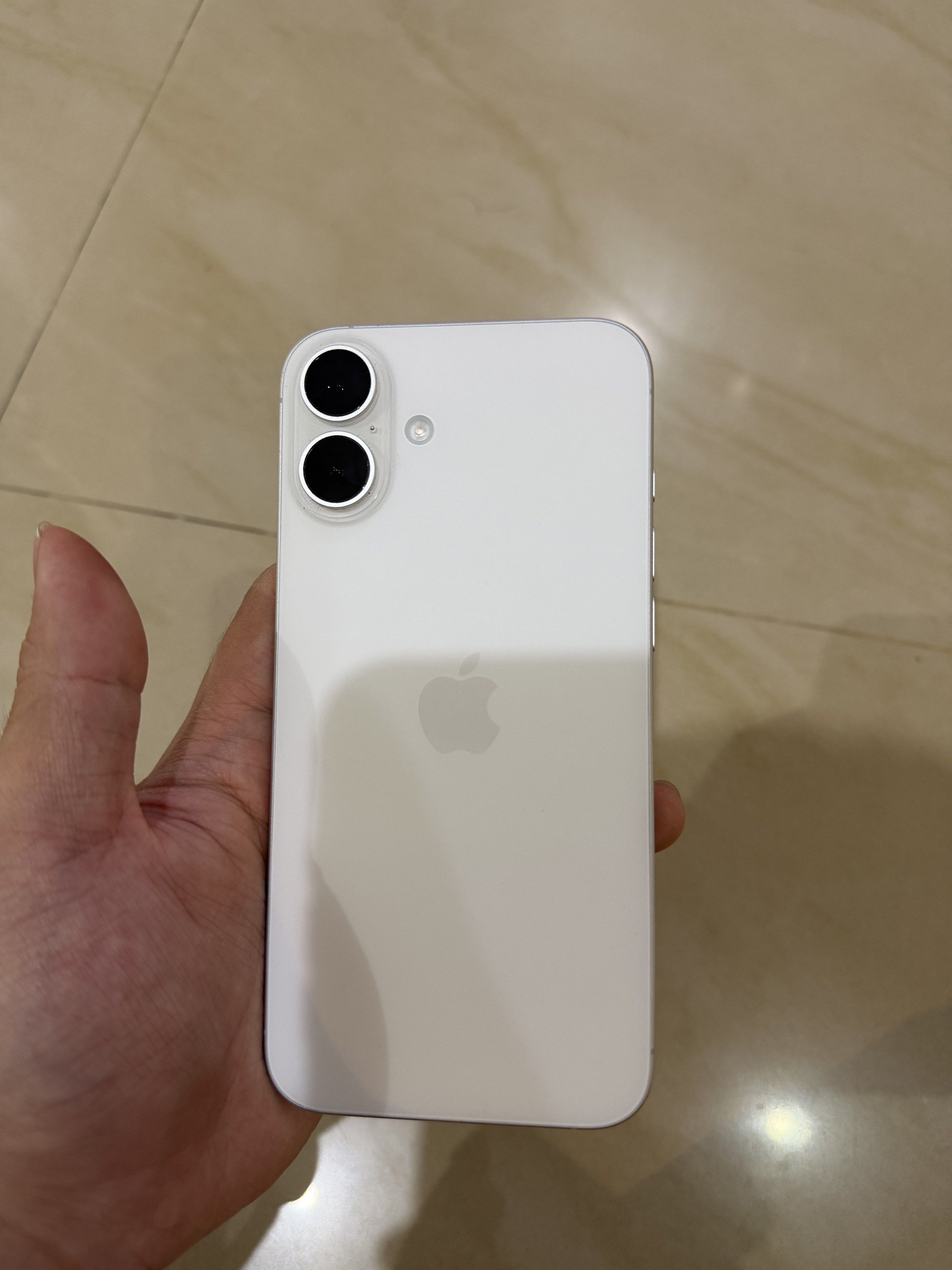 Apple iPhone 16 Plus - White - 256GB, Mobile Phones & Gadgets, Mobile ...