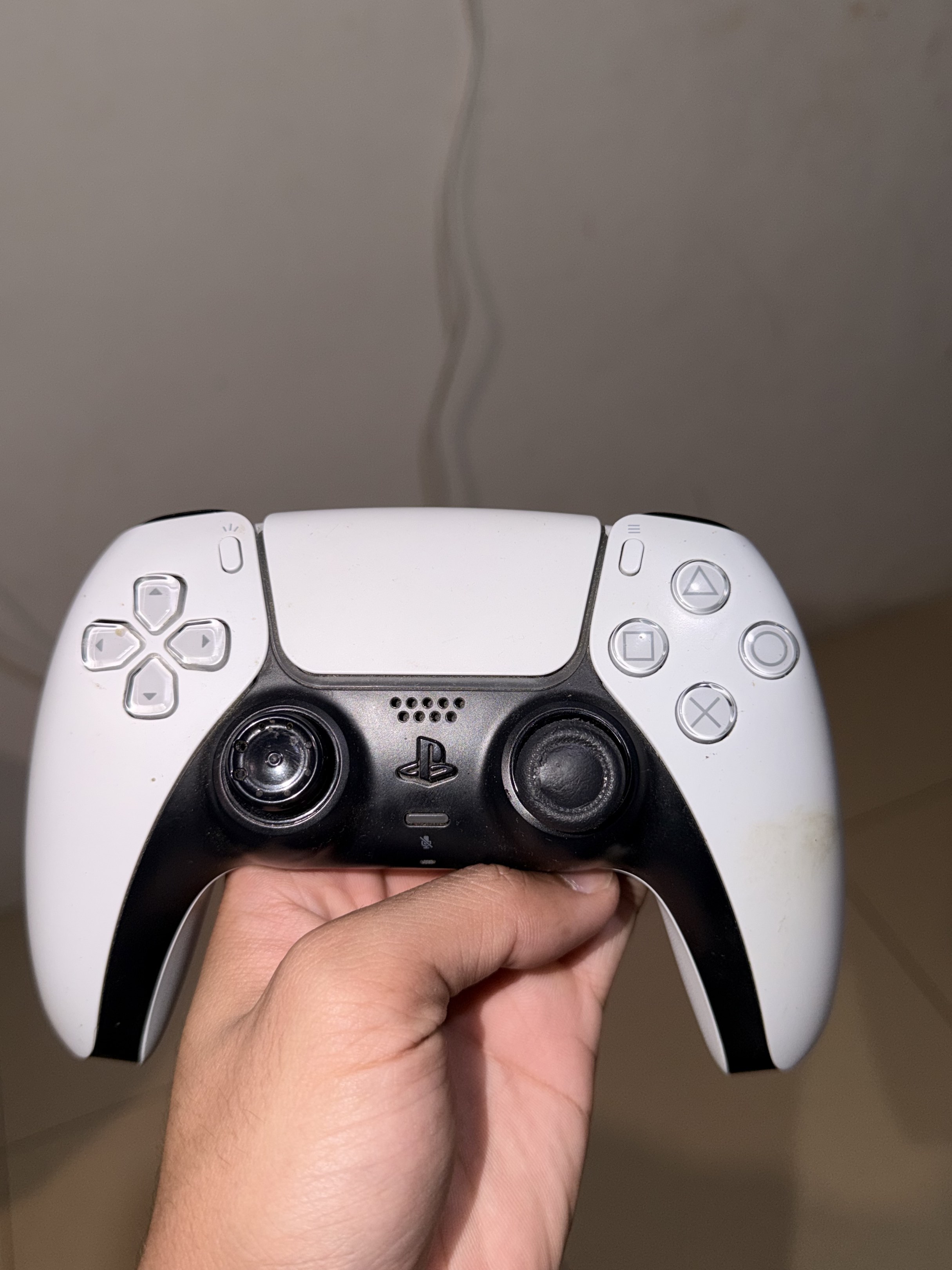 PS5 CONTROLLER WITH RIGHT STICK DRIFT, Video Gaming, Gaming Accessories ...