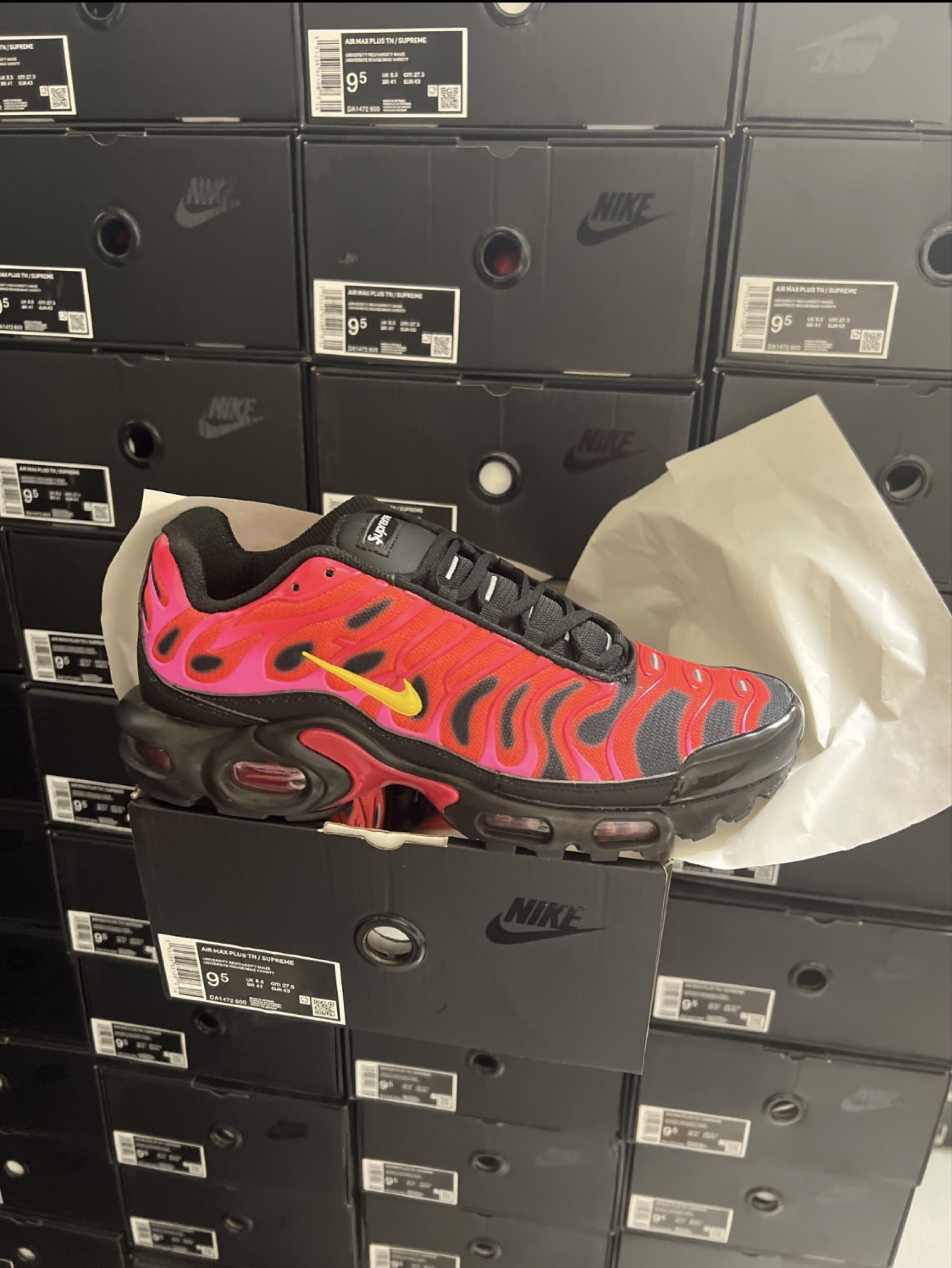 TN Supreme red like uk streetwear skepta nike airmax mertra kroen ...