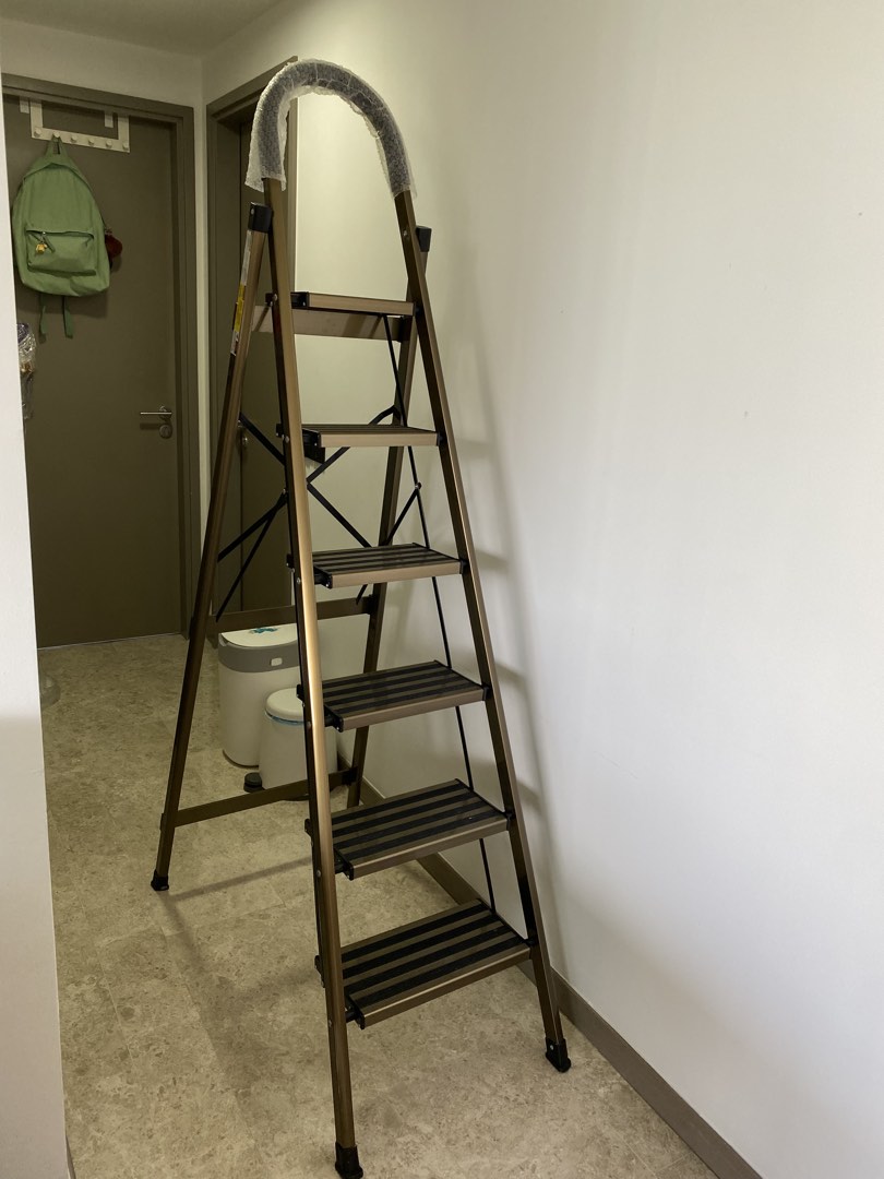 6-Step Folding Ladder Aluminium Alloy, Furniture & Home Living, Home ...