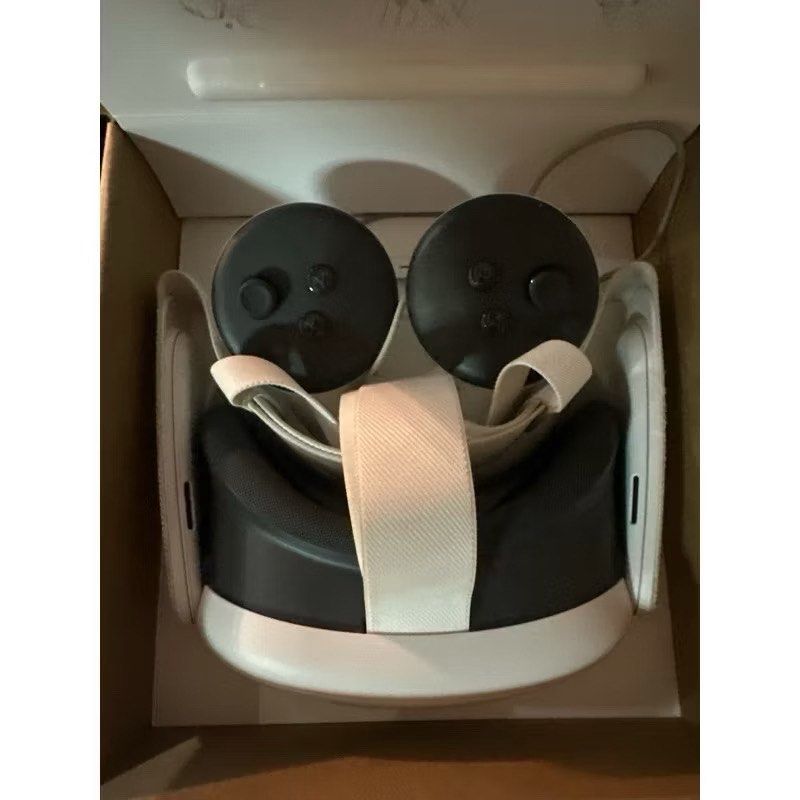 二手 Vr 一體機 meta Quest 3 128g, 電玩遊戲相關, 主機配件與周邊商品, VR 虛擬實境相關在旋轉拍賣