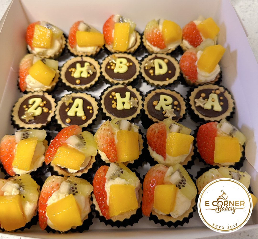 Customise wording tarts set, Food & Drinks, Homemade Bakes on Carousell