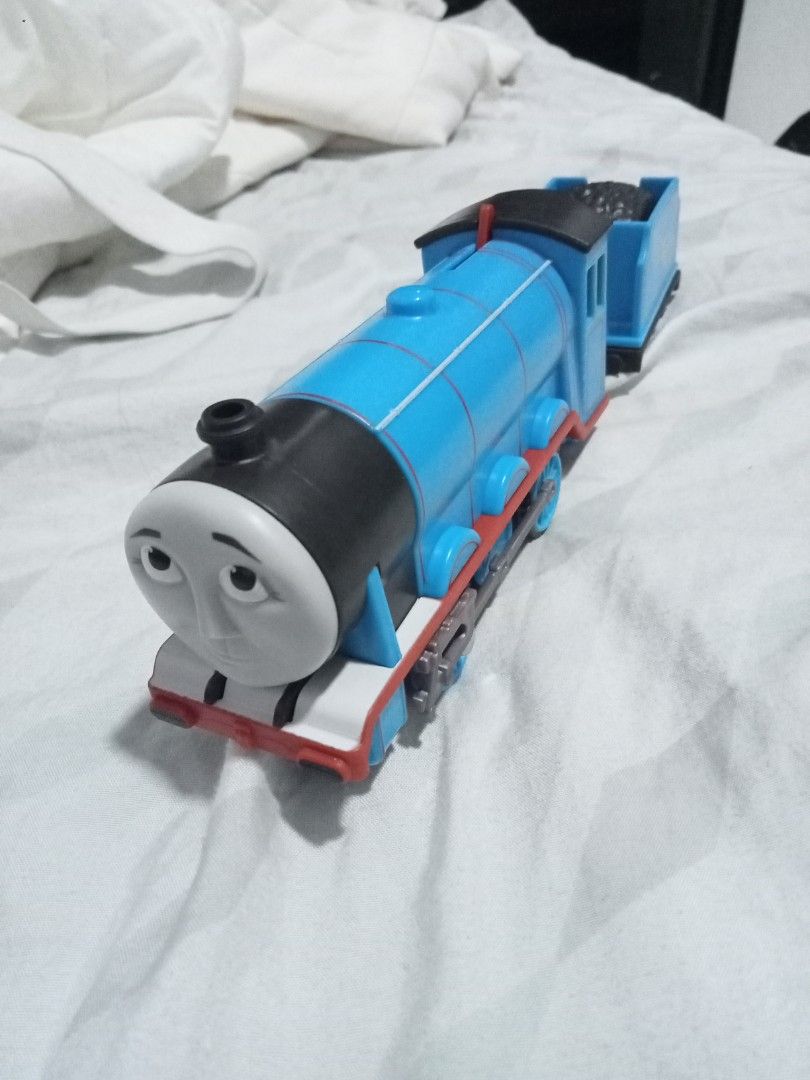 Thomas and Friends 80th Anniversary Motorized Classic Gordon toy train ...
