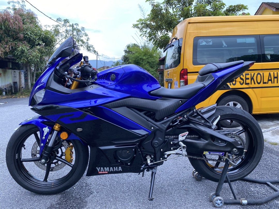 Yamaha R25 - Blue, Motorbikes on Carousell
