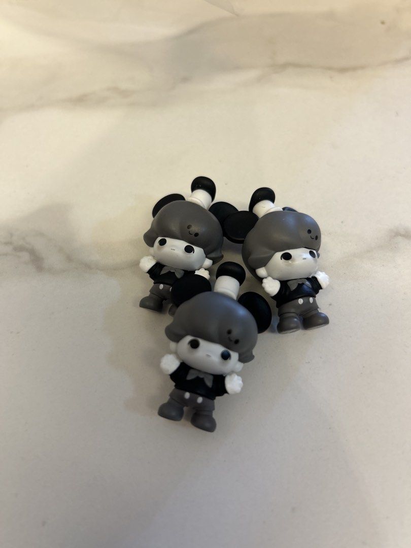 [ INSTOCKS] authentic popmart pop bean dimoo world x Disney - chip and ...