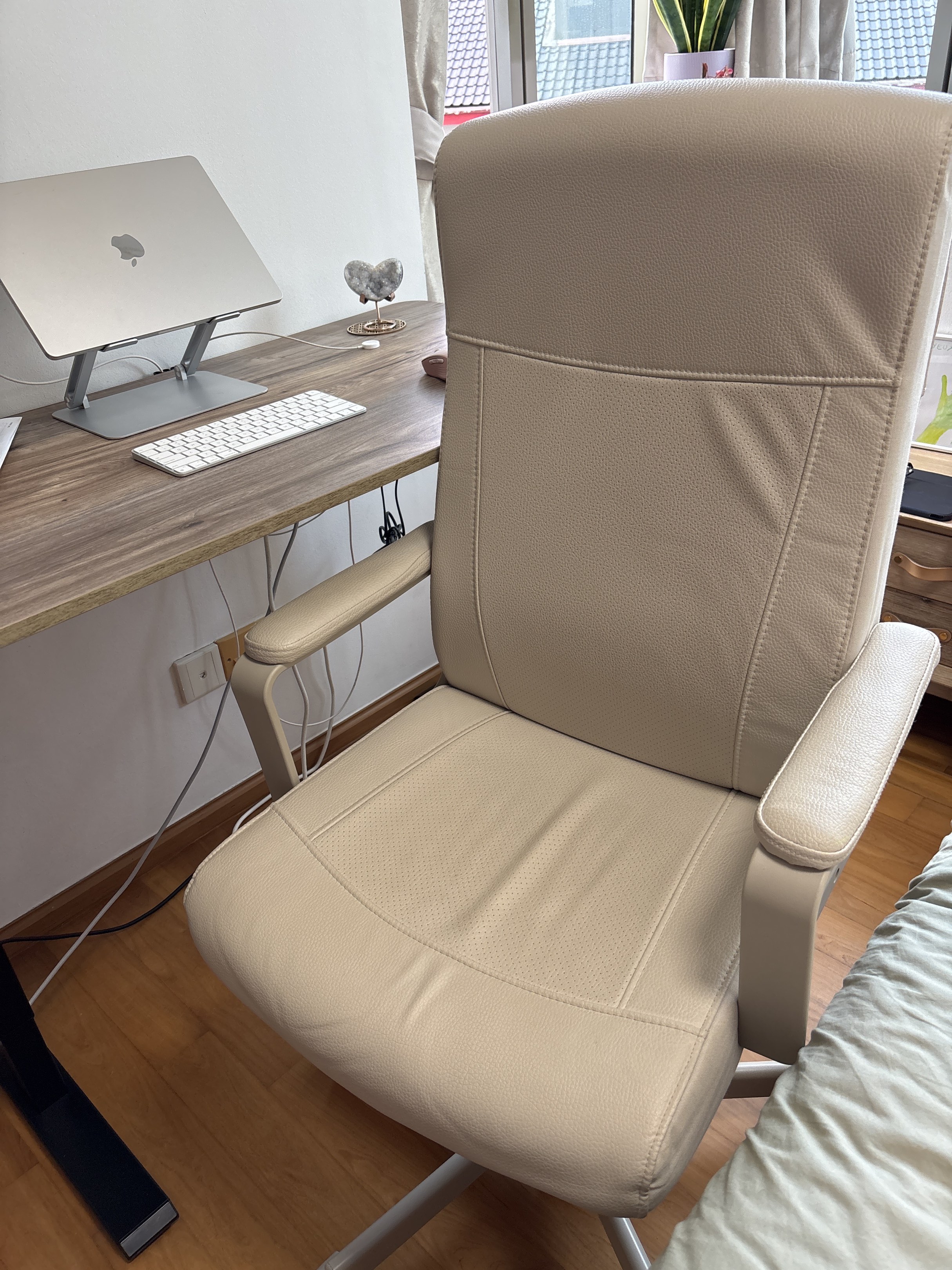 Ikea MILLBERGET Swivel chair, Murum beige office desk chair ergonomic ...