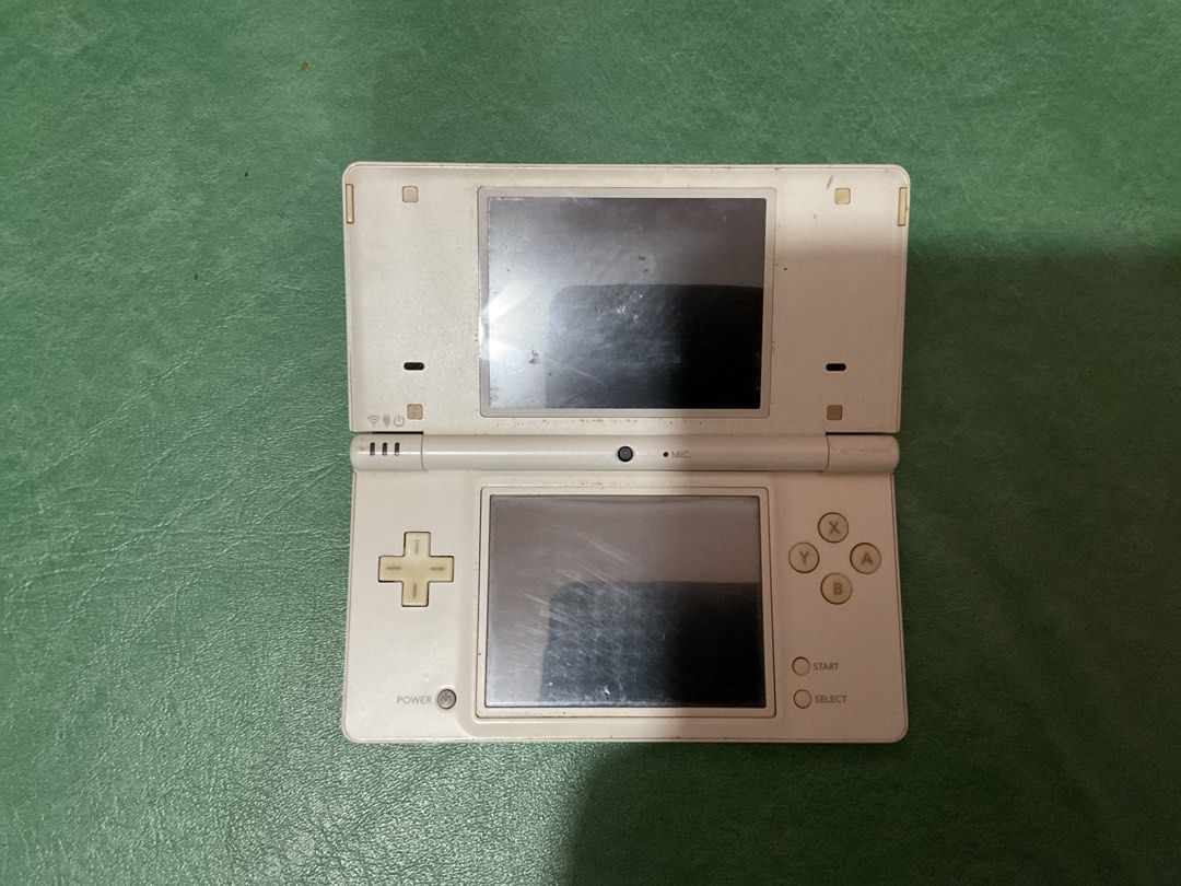 White Nintendo DSi JPN Unit, Video Gaming, Video Game Consoles ...
