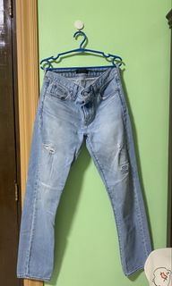 Uniqlo Jeans - Size 31 (Baggy), Men's Fashion, Bottoms, Jeans on Carousell