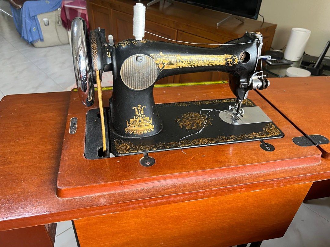 Vintage Singer Sewing Machine , Furniture & Home Living, Furniture ...