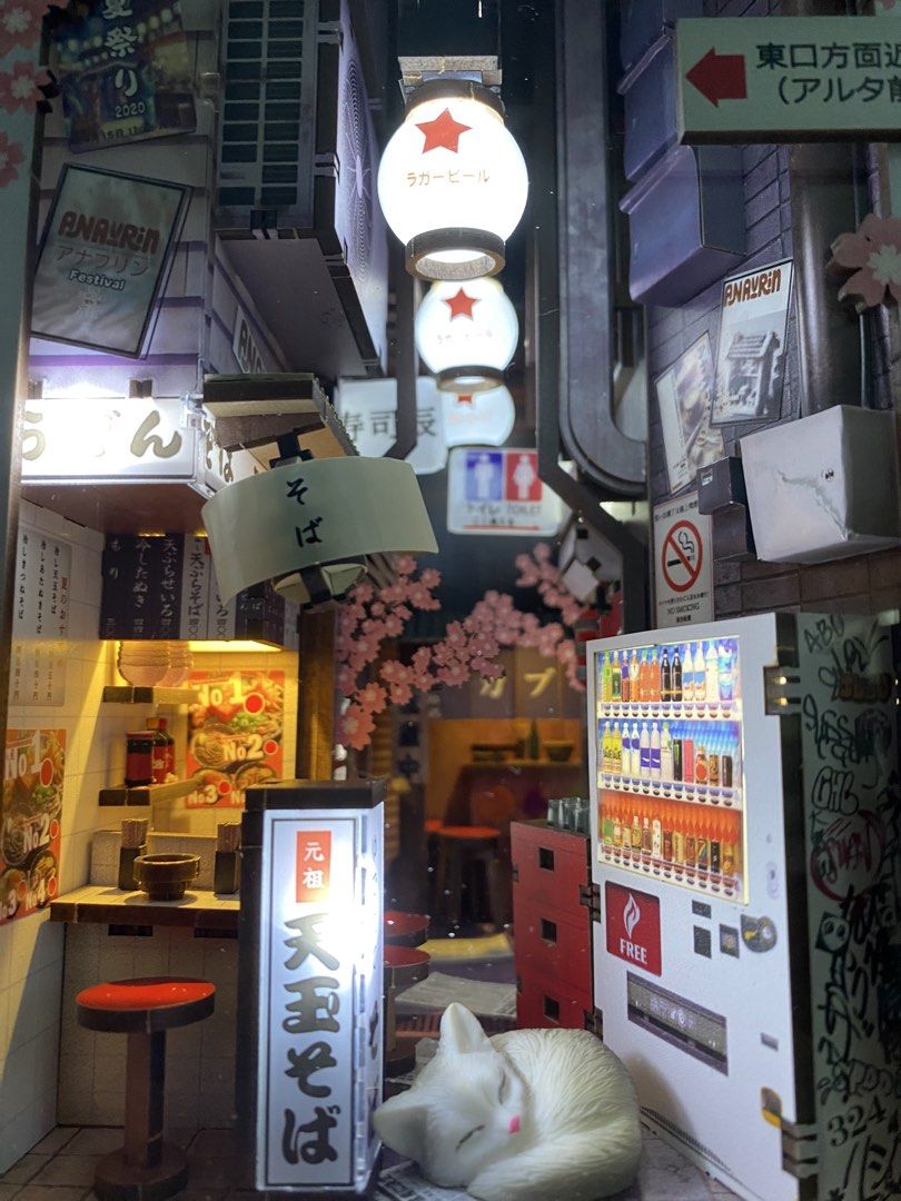 Anavrin - Omoide Yokocho Book Nook, Furniture & Home Living, Home Decor ...