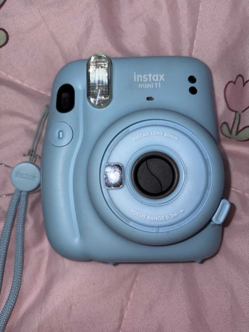 Instax film mini 11, Photography, Cameras on Carousell