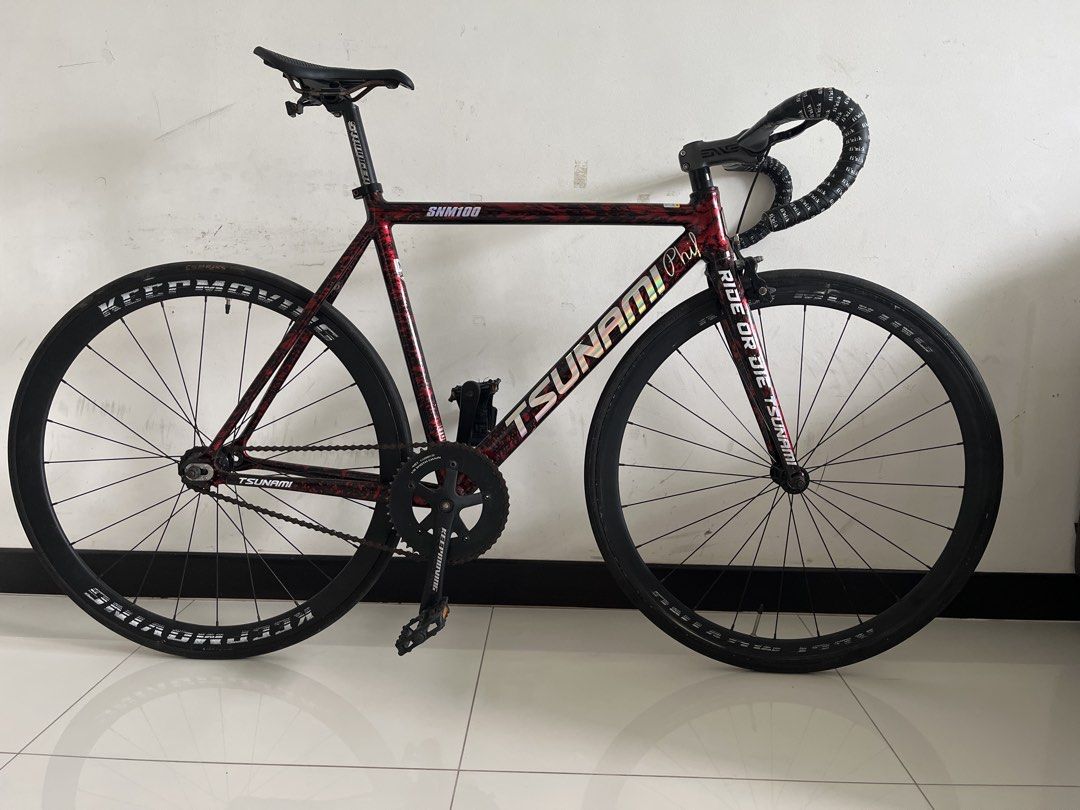 Tsunami SNM100 Fixed Gear Bike - Red, Sports Equipment, Bicycles ...