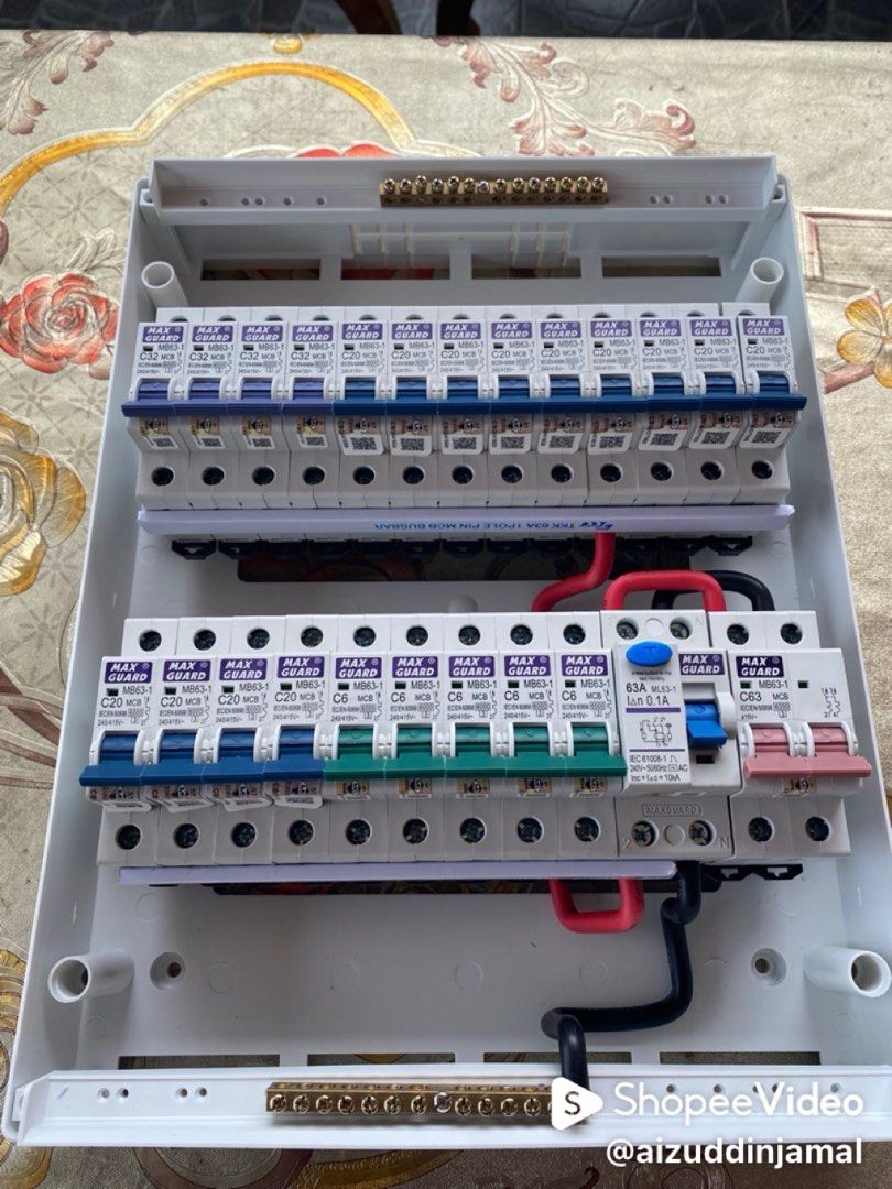 DB BOX 26 WAY-28WAY SINGLE PHASE 63A (FULL SET) MAXGUARD DISTRIBUTION ...
