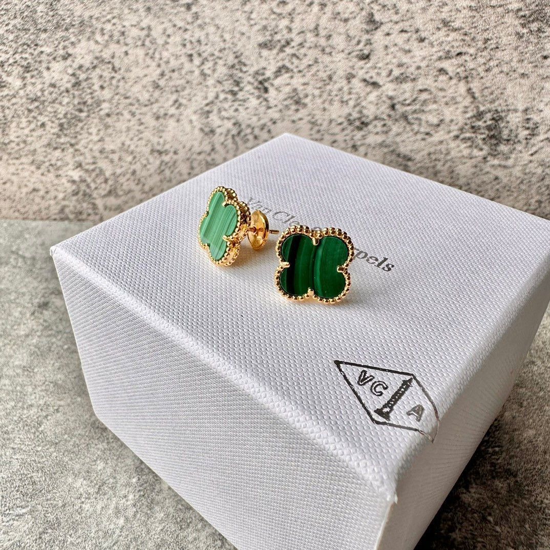Van Cleef & Arpels Four-Leaf Clover, Malachite, 18k Yellow Gold Stud ...