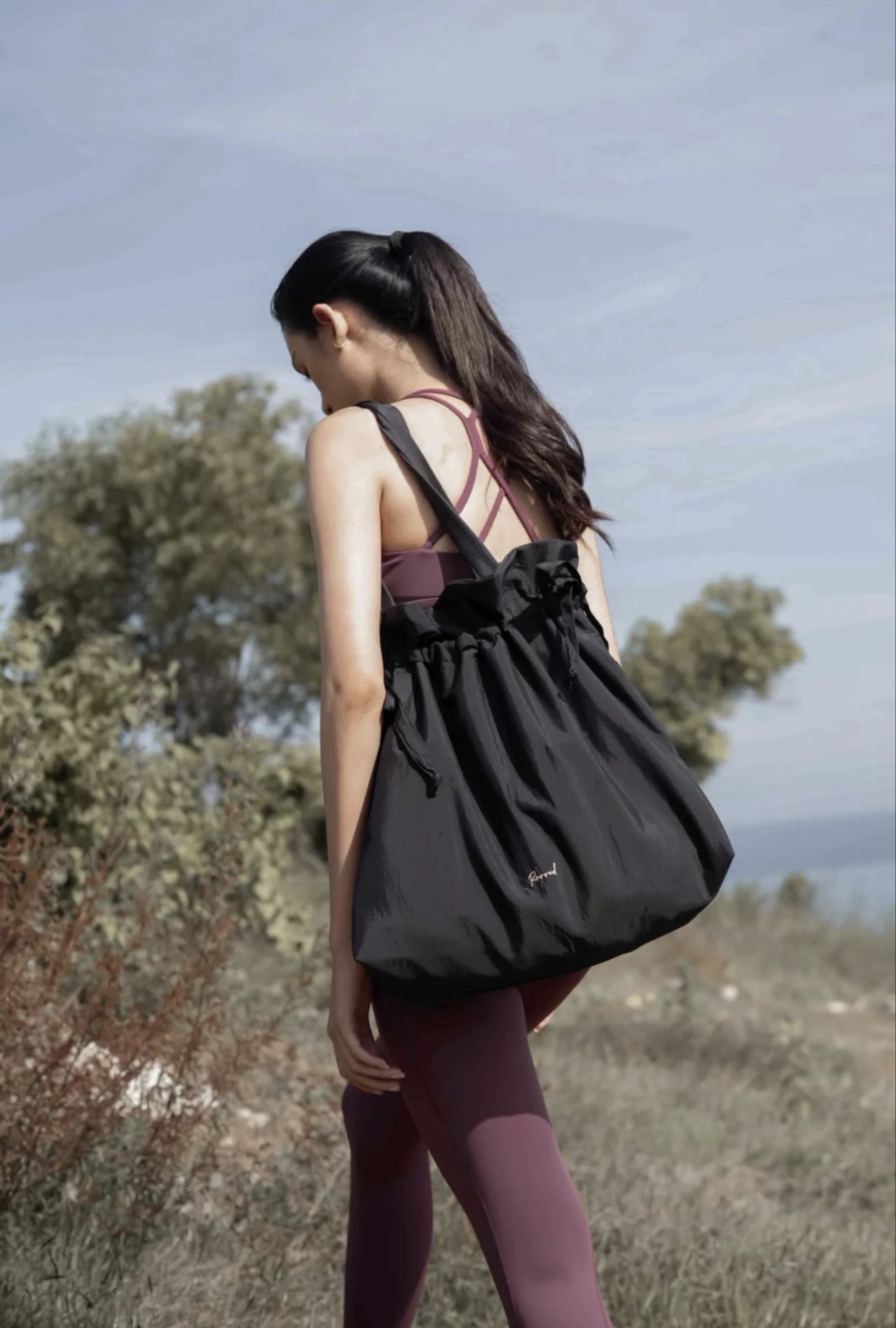 Revved HARVEST CARRYALL (JET BLACK), Women's Fashion, Bags & Wallets ...