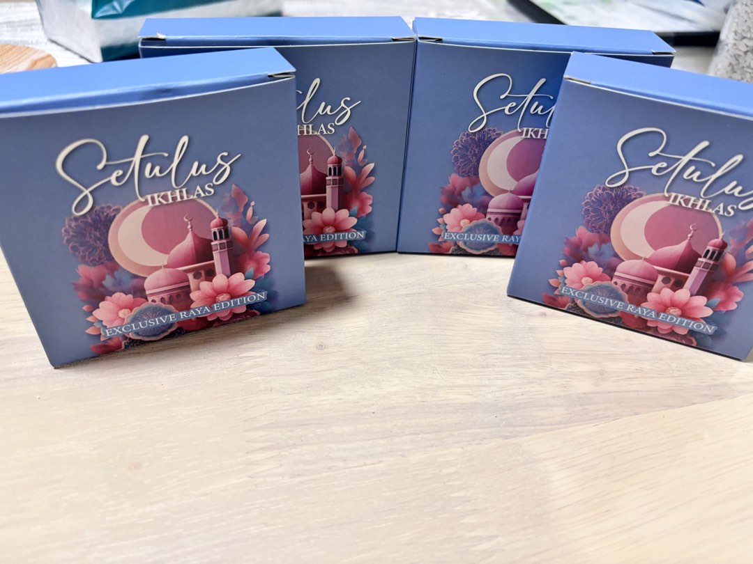 Setulus Ikhlas Exclusive Raya Edition sampul, Food & Drinks, Gift ...