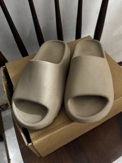 Yeezy slide For Sale | Buy 100+ Yeezy slide online | Carousell Philippines