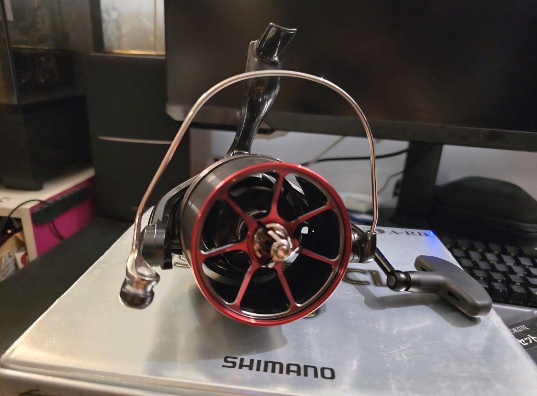 Shimano Surf leader 2025 (Dragless), Sports Equipment, Fishing on Carousell