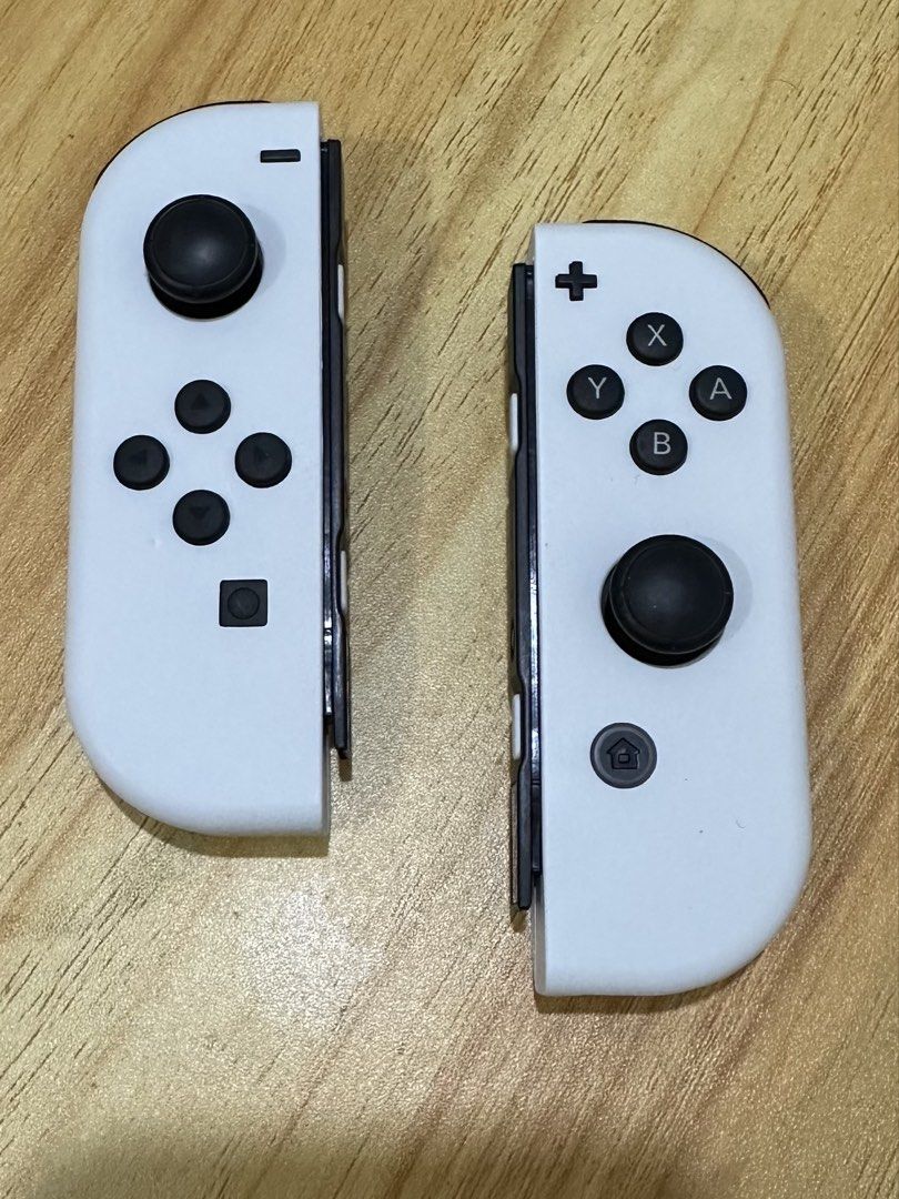 Nintendo Switch Joy-Con (White), Video Gaming, Gaming Accessories ...