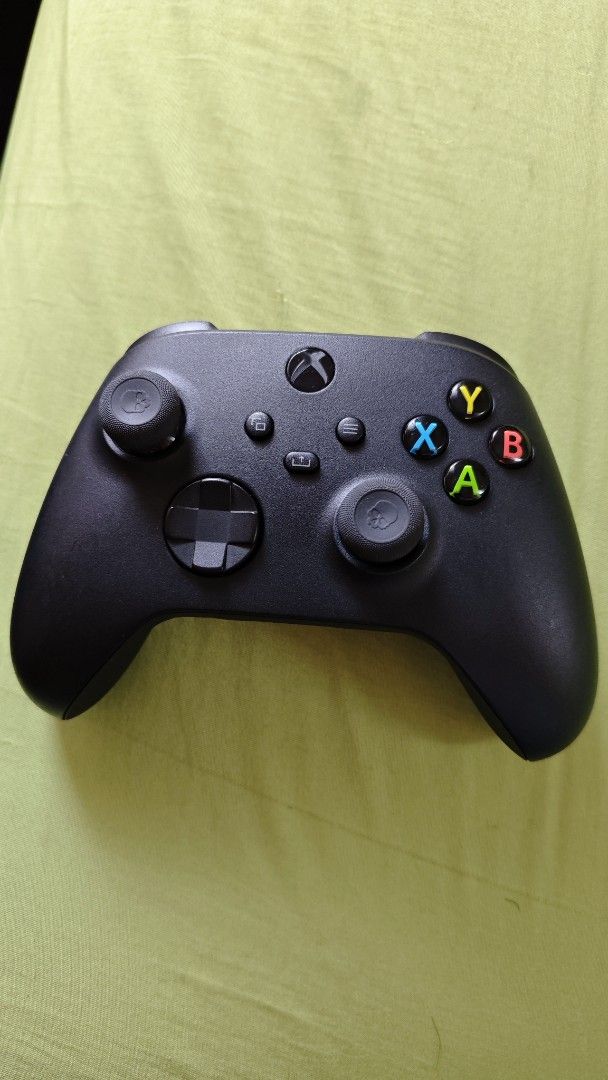 Xbox Series X/S Controller - Black, Video Gaming, Gaming Accessories, Controllers on Carousell