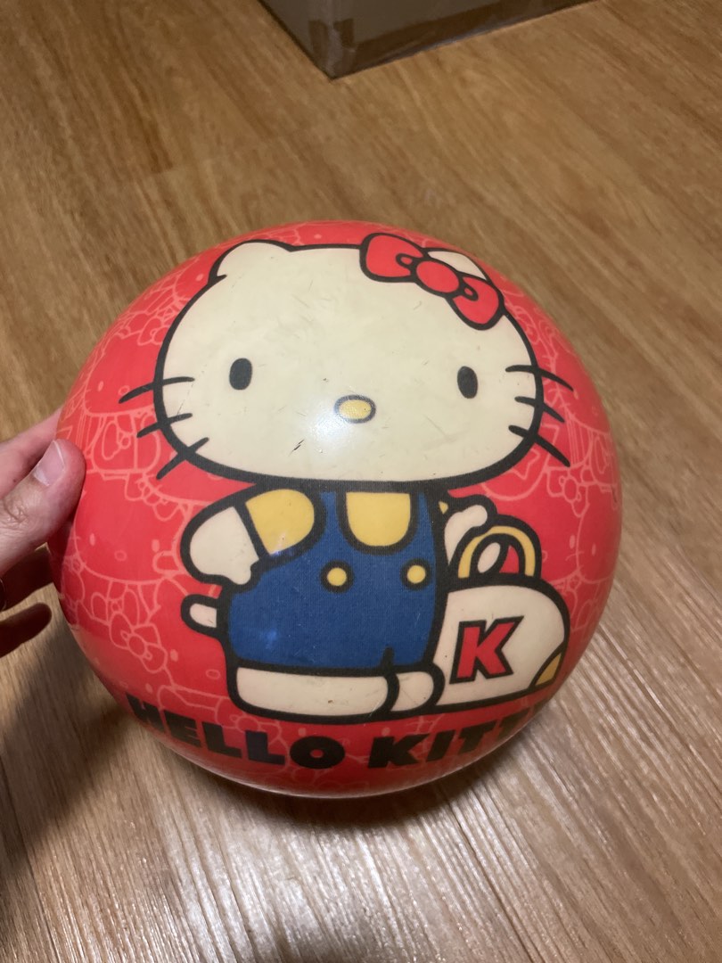 Hello Kitty Bowling Ball, Sports Equipment, Sports & Games, Billiards ...