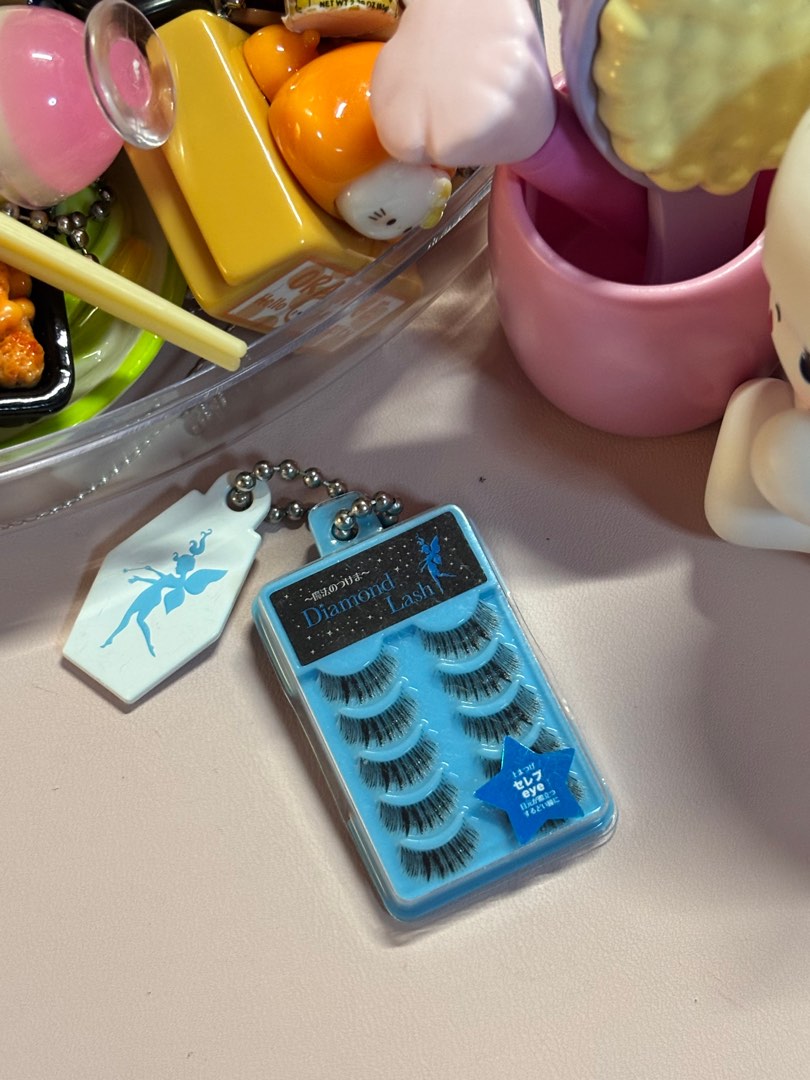 Japanese Diamond Lash False Eyelashes Keychain - Gashapon, Hobbies ...