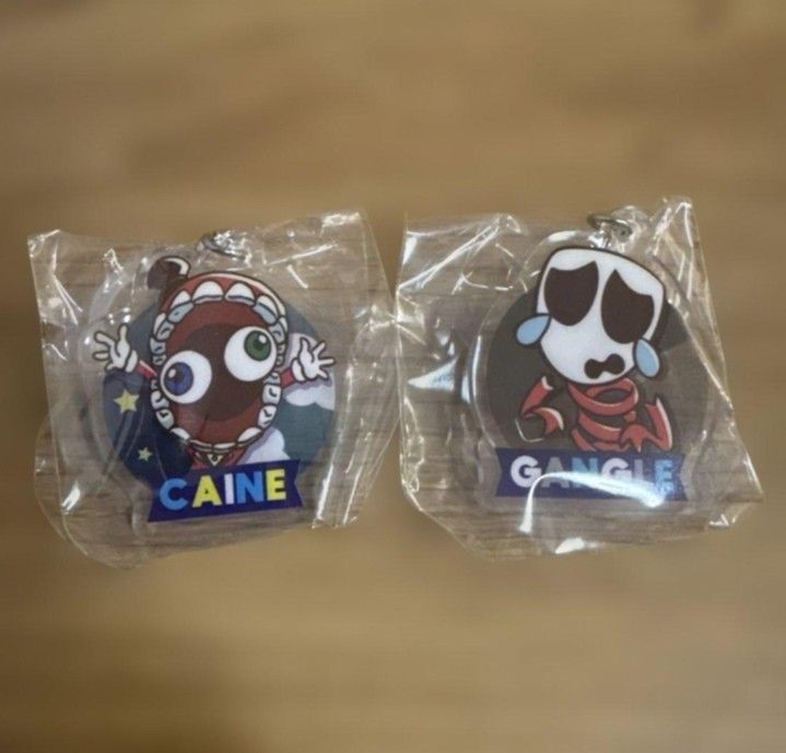TADC The Amazing Digital Circus Caine Acrylic Keychain, Hobbies & Toys ...
