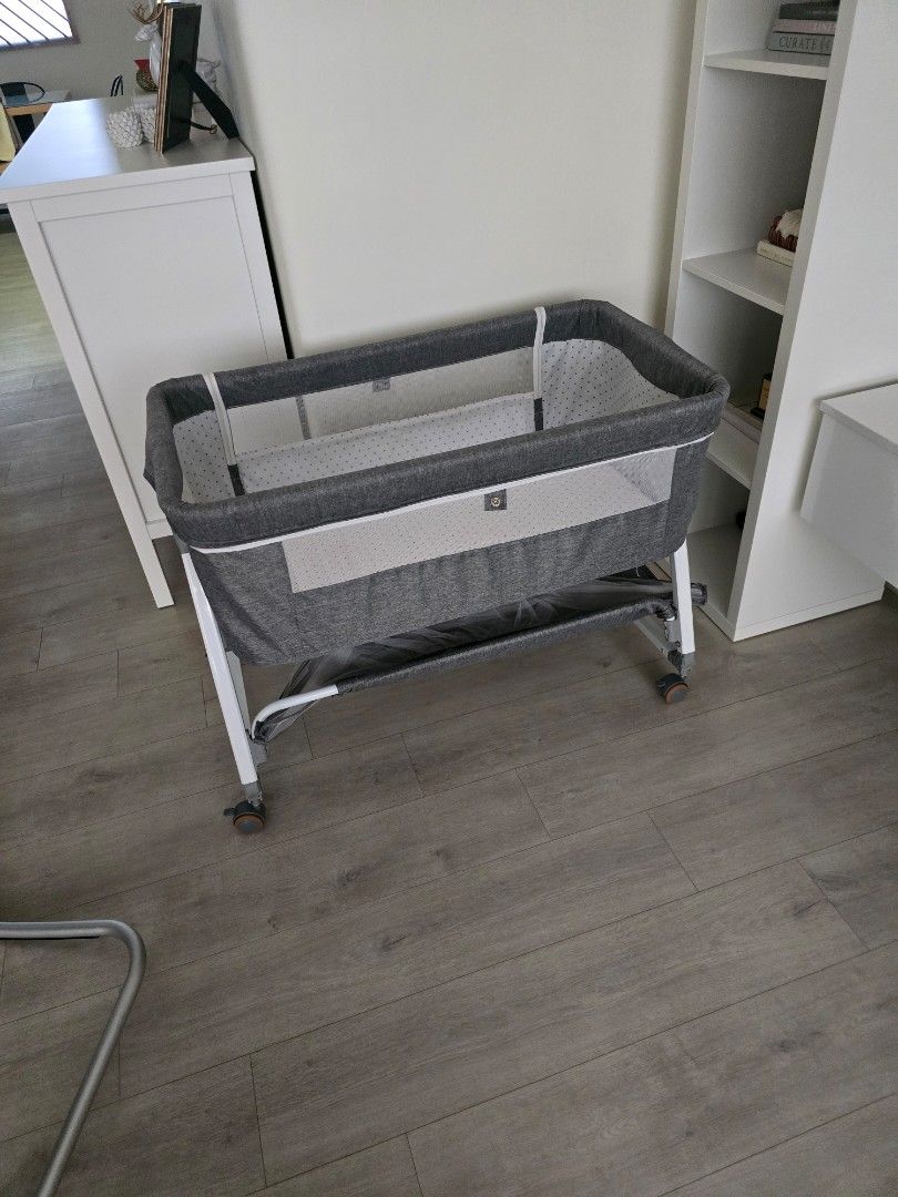Baby cot Bassinet - Grey, Babies & Kids, Baby Nursery & Kids Furniture ...