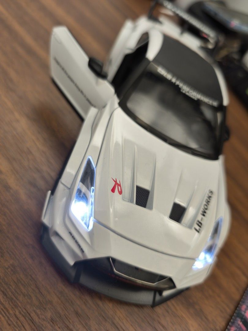 LB Works Nissan GT-R Diecast Model 1:24, Hobbies & Toys, Toys & Games ...