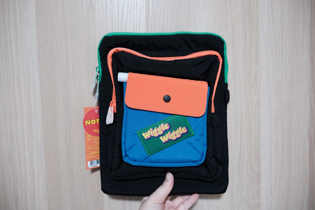Wiggle Wiggle Pocket IPad Pouch, Mobile Phones & Gadgets, Mobile ...