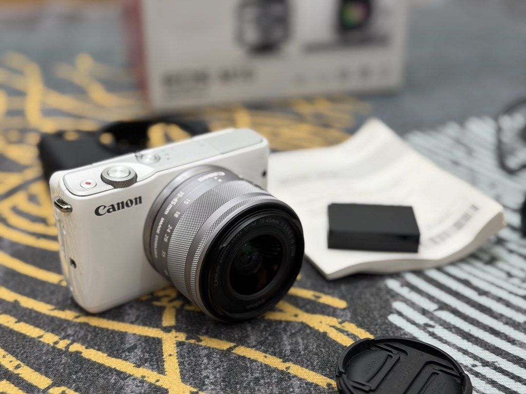 Canon EOS M10 Mirrorless Camera with 15-45mm Lens, Photography, Cameras ...