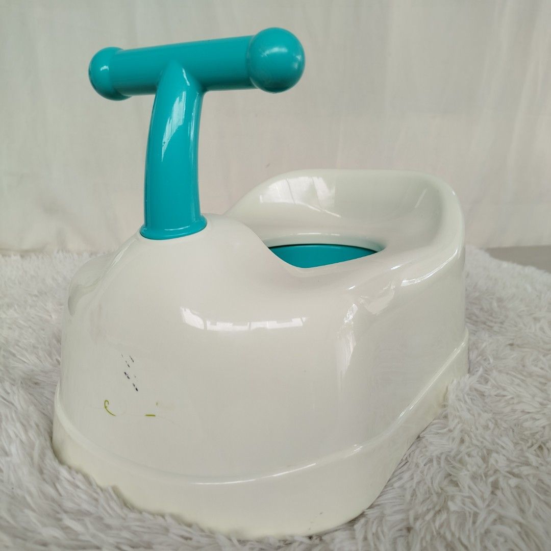 Japan Baby Potty Training Seat with Handle, Babies & Kids, Bathing ...