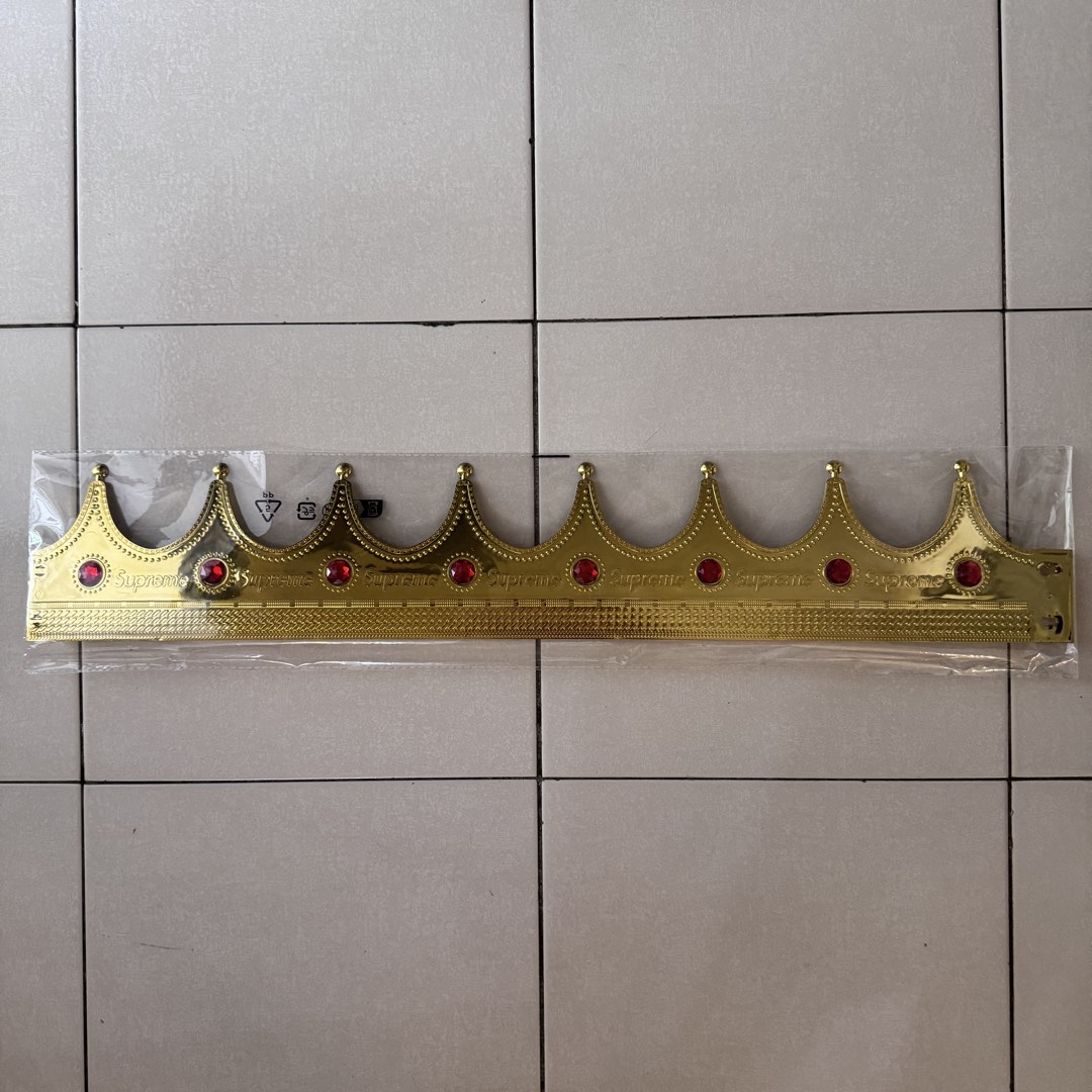 Supreme Gold King Crown Ss26, Men's Fashion, Watches & Accessories ...