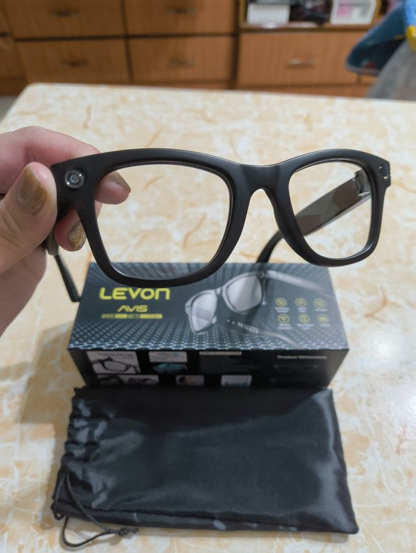 Levon AVIS Smart Glasses - Black, Men's Fashion, Watches & Accessories ...