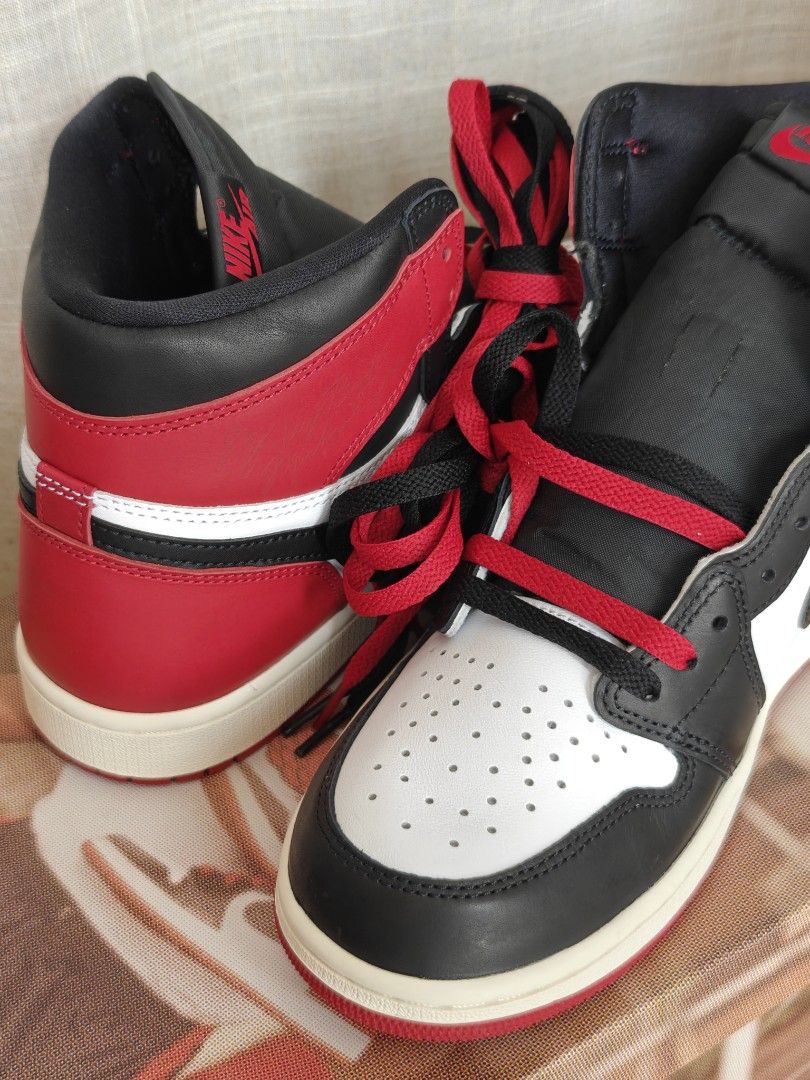 Air Jordan 1 Retro High OG Chicago, Men's Fashion, Footwear, Sneakers ...