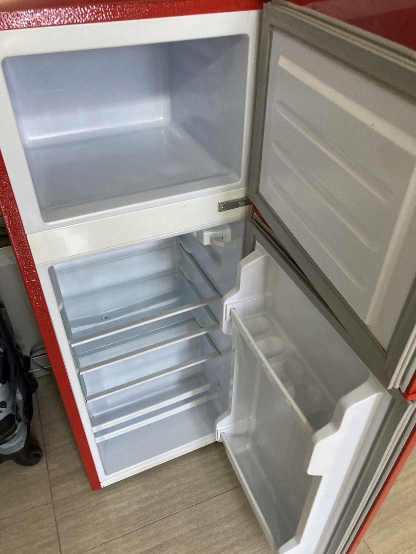 Chigo 仿古 迷你 細 雪櫃 冰箱 BCD-78P156 Red Refrigerator, 家庭電器, 廚房電器, 雪櫃及冰櫃 ...