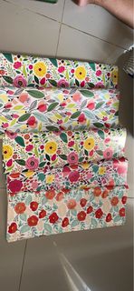 Kertas kado Dijual | Beli 500+ Kertas kado online | Carousell Indonesia