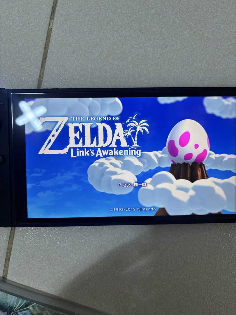 The Legend of Zelda: Link's Awakening - Nintendo Switch Game, Video ...