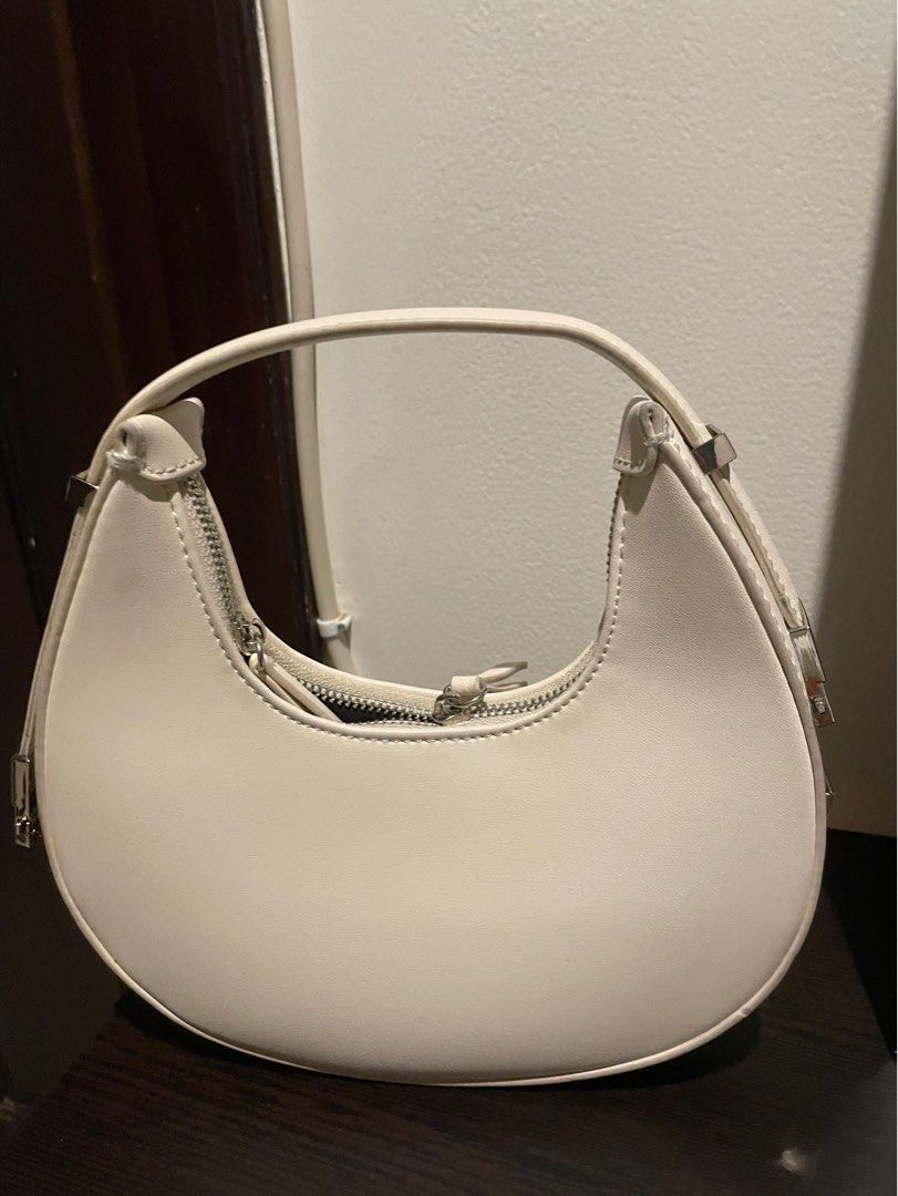 White mini shoulder bag (OSOI Toni Mini look-alike), NO BRAND/LOGO ...