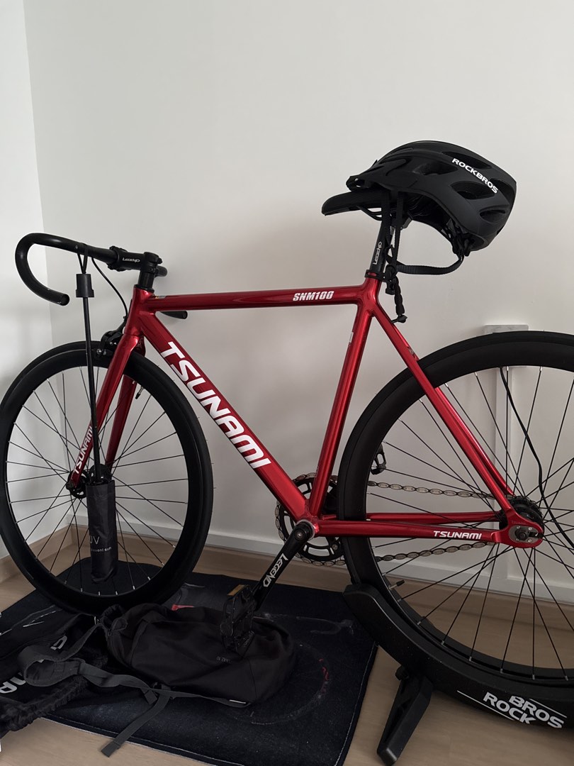 wts/wtt Red Tsunami SNM100 Fixie Bike, Sports Equipment, Bicycles ...