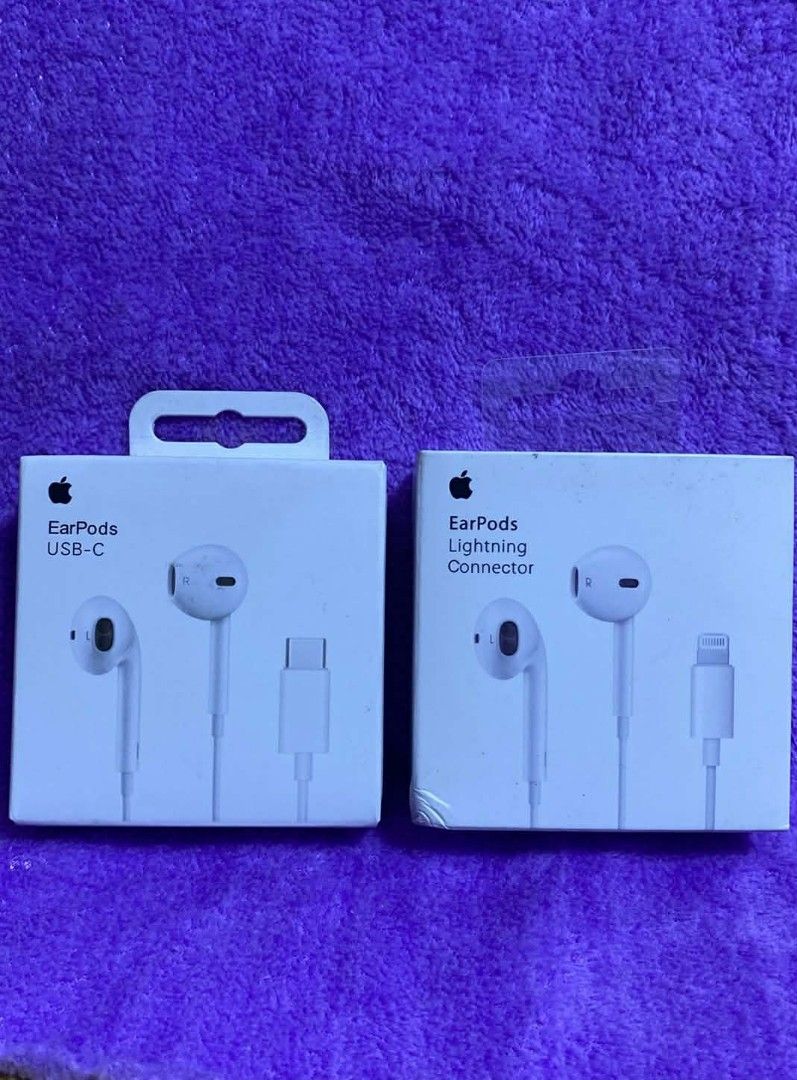 Apple EarPods USB-C and Lightning Connector, Audio, Earphones on Carousell