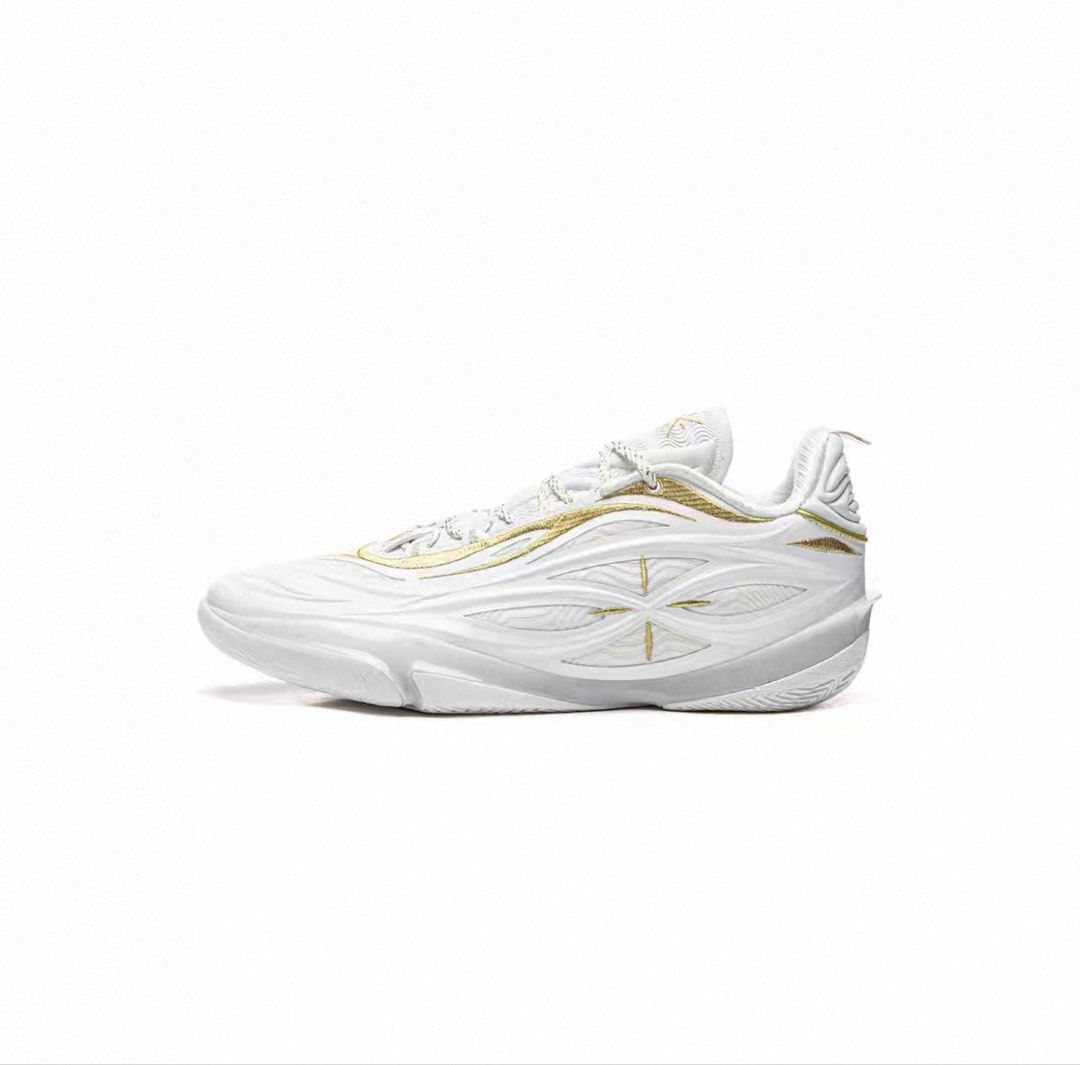 Lining 808 5 ultra v2, Men's Fashion, Footwear, Sneakers on Carousell