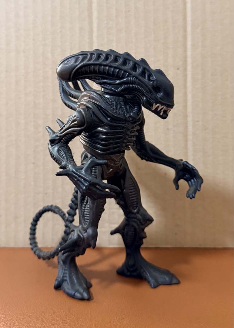 Aliens: Kenner 1992, Scorpion Alien Xenomorph Action Figure, 13.5cm ...
