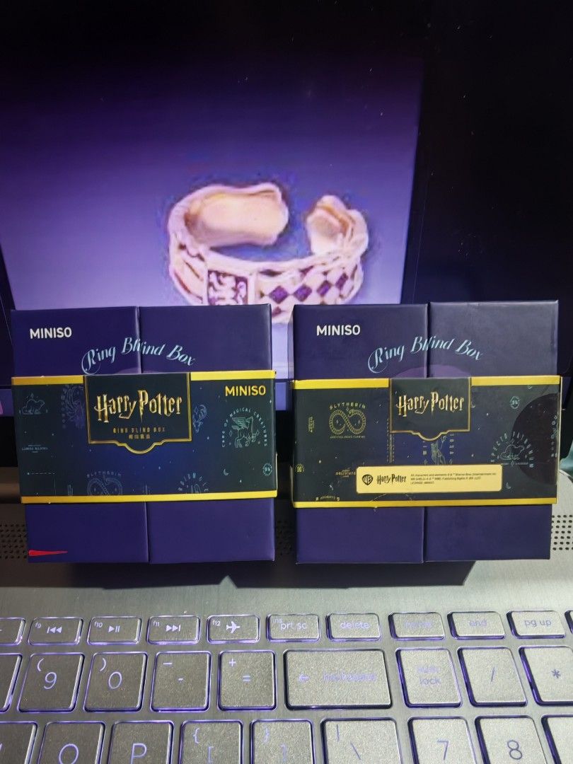 Miniso x Harry Potter ring blind box gryffindor and hufflepuff, Women's ...